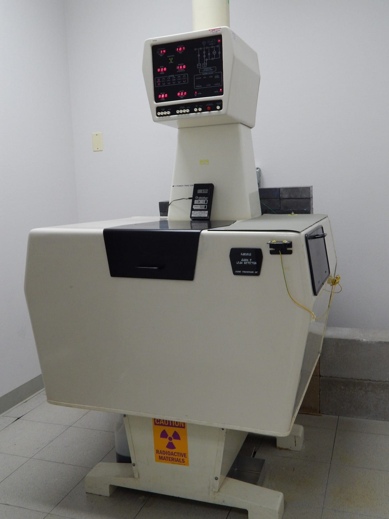 Radiflo Mark V Leak Test System - Radiation Test Solutions